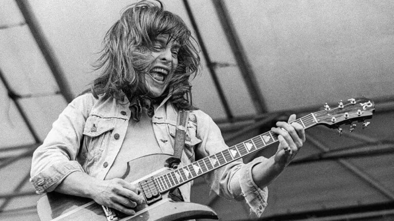 Legendary guitarist and singer Rick Derringer dies at 77 - Tangra Mega Rock